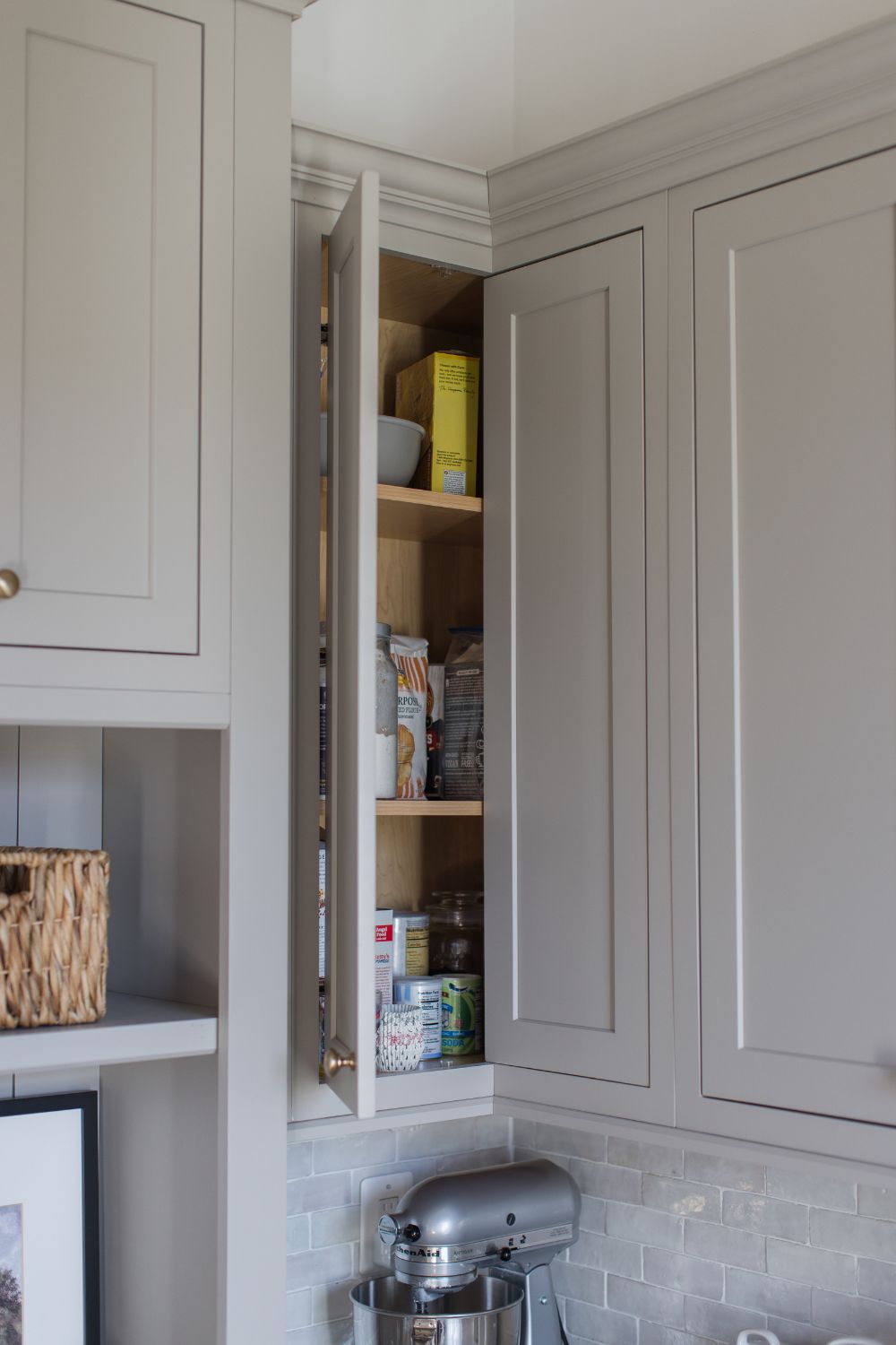 The Best Ideas to Optimize Kitchen Corner Cabinets - Arched Manor